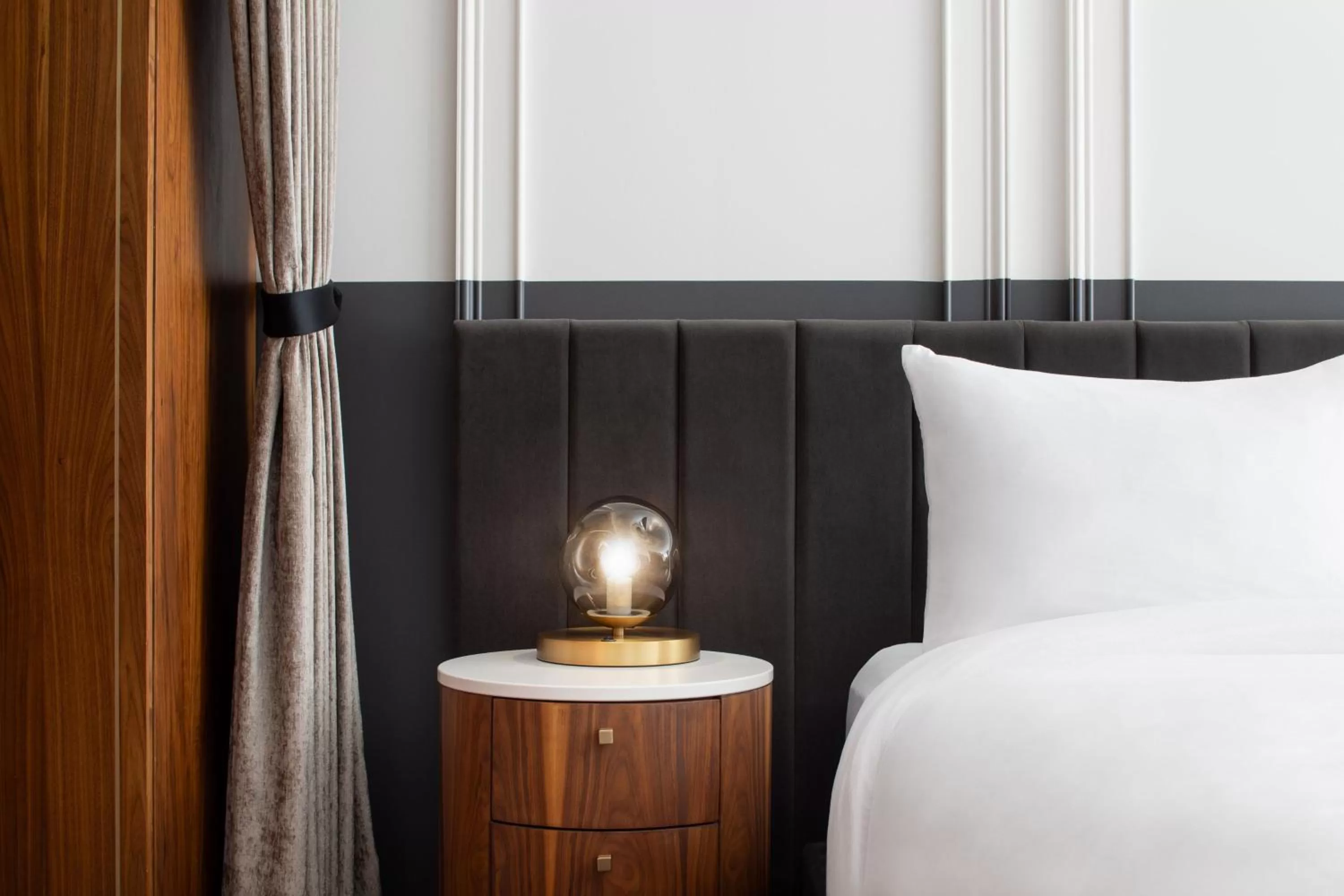 HONEYROSE Hotel, Montreal, a Tribute Portfolio Hotel, Montréal, Québec ...