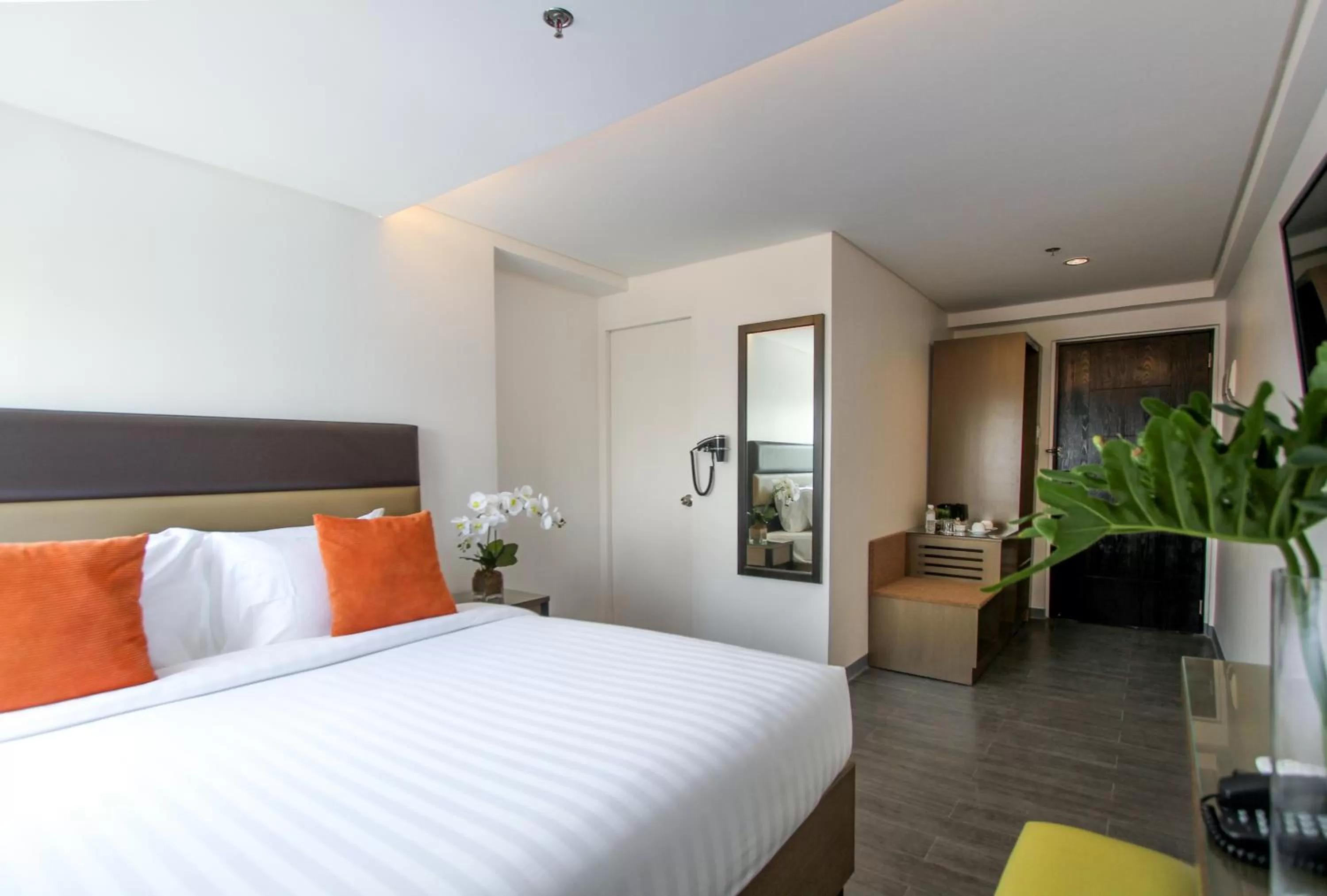 Privato Makati - Multiple Use Hotel, Manila, Philippines - from $34 ...