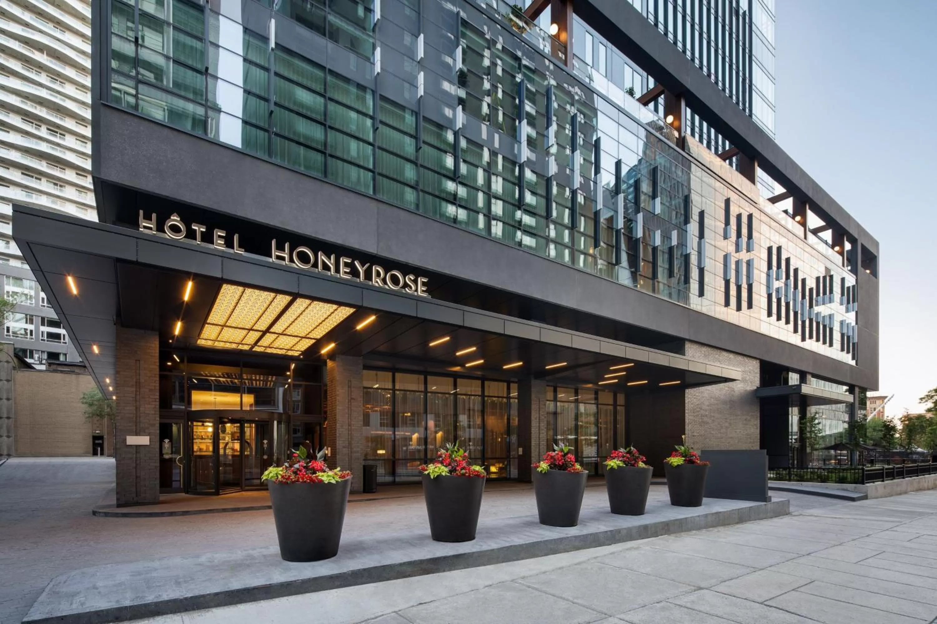 HONEYROSE Hotel, Montreal, a Tribute Portfolio Hotel, Montréal, Québec ...
